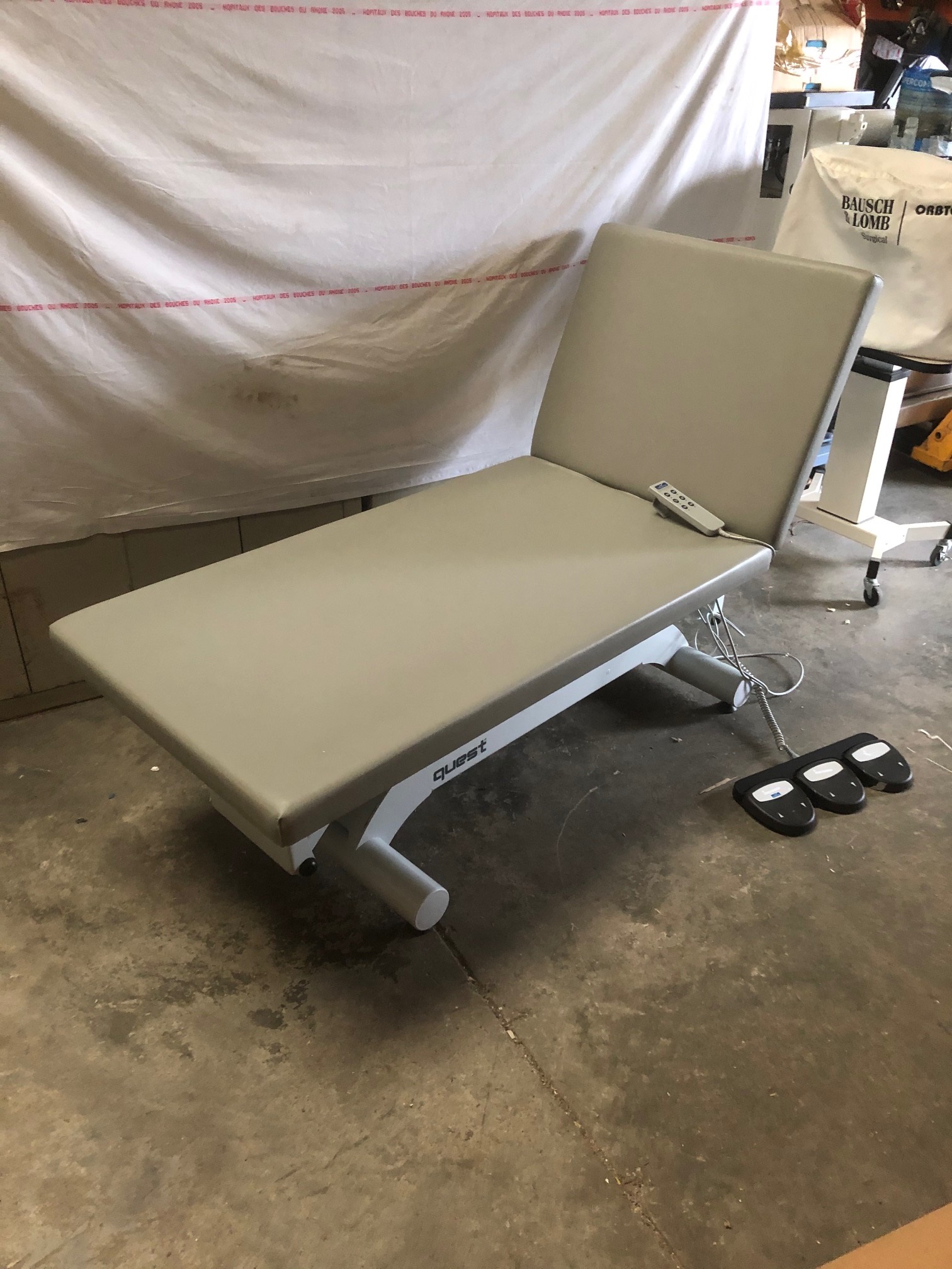 Divan d’examen Electrique Promotal Quest Model 2050-30 reconditionné et ...